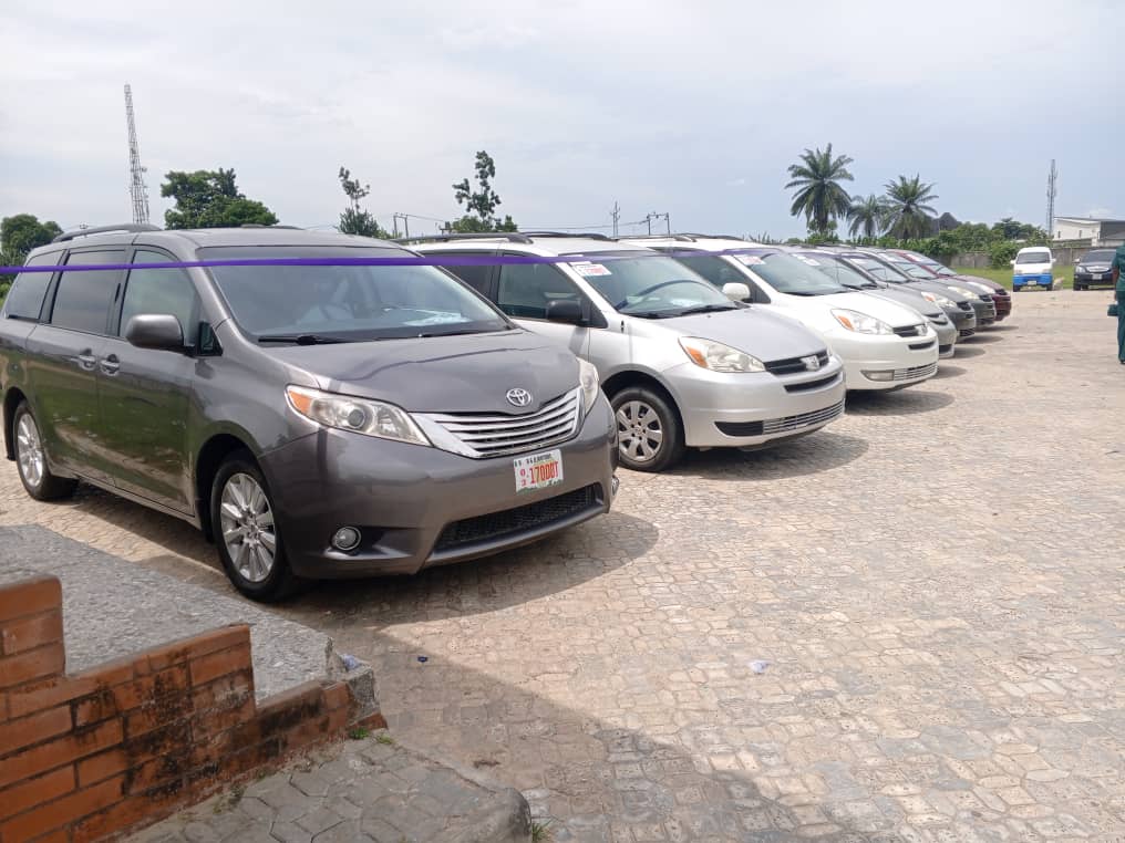 Delta HOSTCOM Commissions Eight Buses, Salutes Oborevwori, Okowa ...